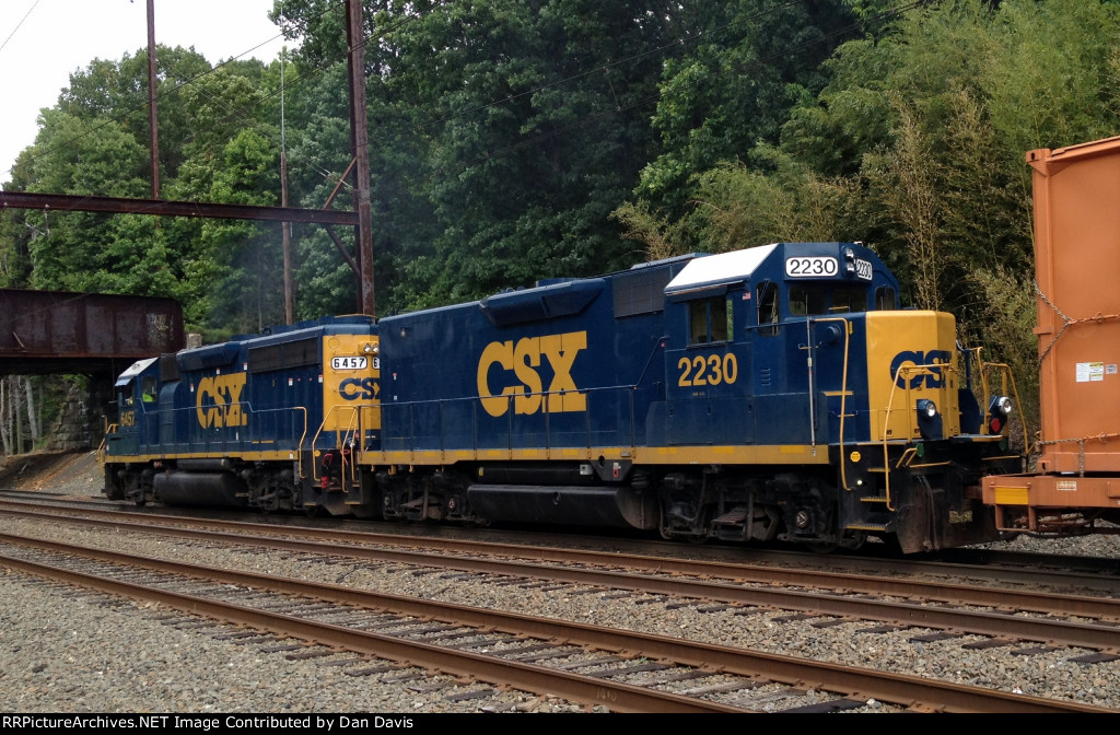 CSX Road Slug 2230 ex C&O GP35 trails on Q706-02